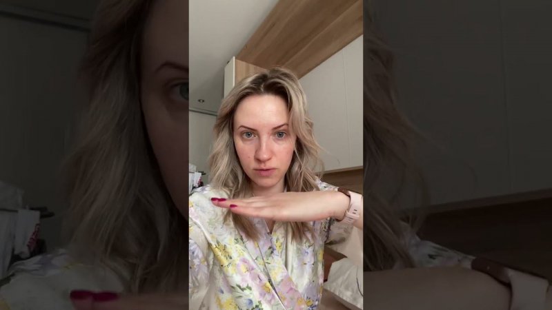 Приснился страшный сон. Разрушение Паника людей Кровь на подушке