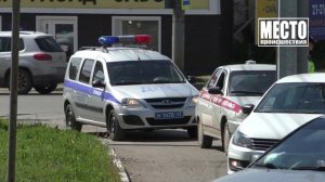 Неудачно остановился рядом с фурой.