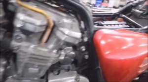 1987 V45 700cc Honda Magna carburetor rebuild part 1
