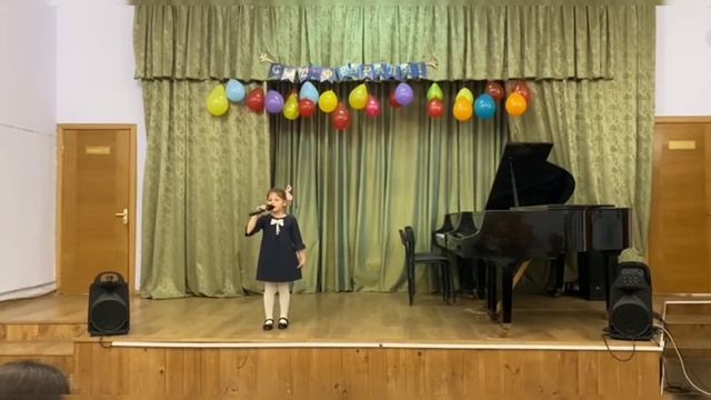 «Лучше друга папы нет_ Трапизонян Альбина преподаватель Исраелян А.С..mp4