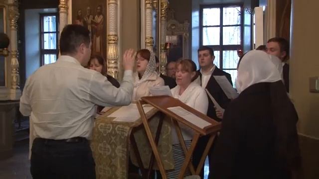 24 10 2018 Участники хора Богоявленского собора в Елохове исполняют произведения