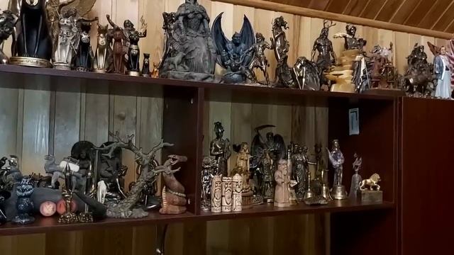 ПРО РАДУЖНЫЙ МОСТ . ИНГА ХОСРОЕВА . ВЕДЬМИНА ИЗБА ?