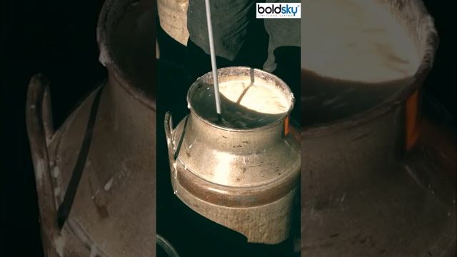 Newborn Baby ko Cow Milk Dena Chahiye Ya Nahi #cowmilk #newbornbaby #health #baby