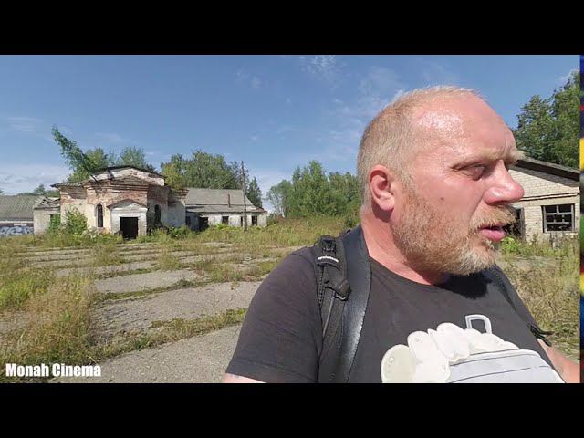 Храм переделанный под производственные цеха в селе Нерль. Часовня всех святых / Колхоз Большевик