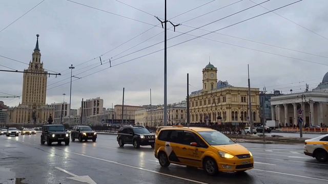 Обзор - Площади трех вокзалов и Богоявленского собора