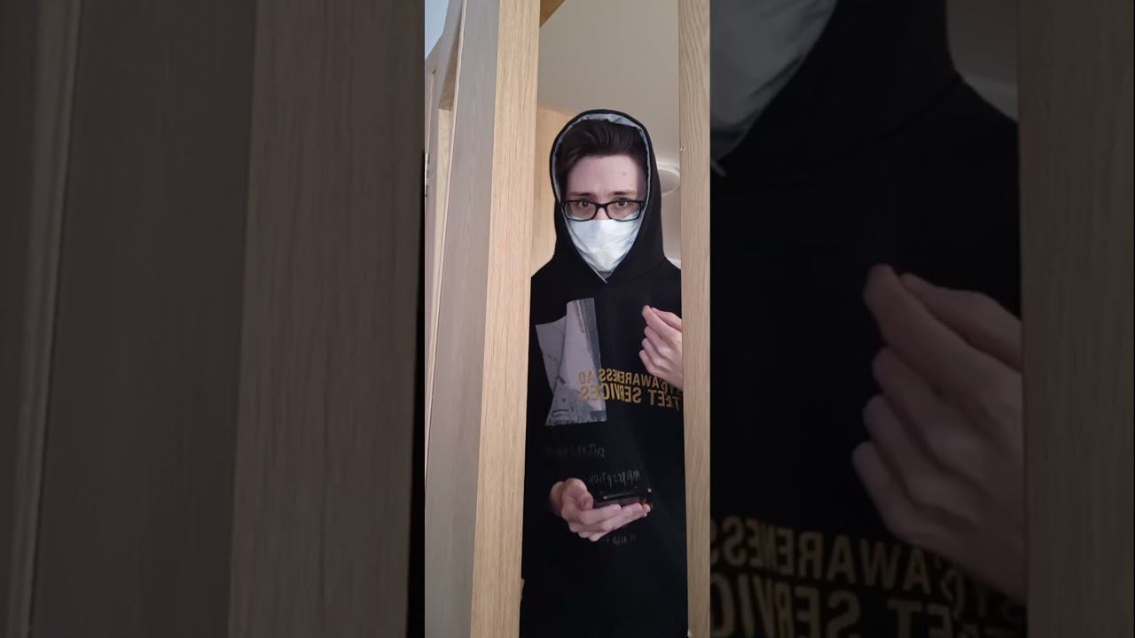 Та самая бабка у подъезда, но в молодости. #рекомендации #shorts  #Gudin #жиза #хочуврек #хэштэг