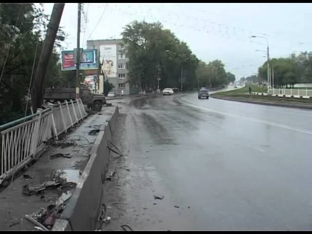 Последствия аварии на ул.Кирова в Ульяновске 13.09.12