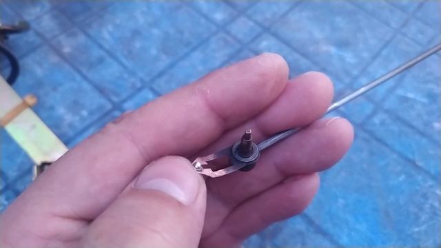 Неисправности датчика указателя уровня топлива Ауди.