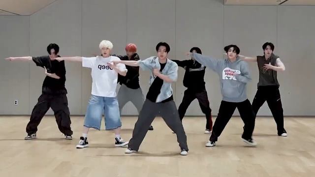 ENHYPEN "XO" DANCE PRACTICE MIRRORED