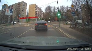 Проезд на красный свет почти дтп р119тх750