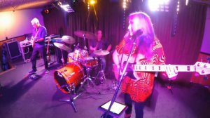 Rebecca Johnson Band *FREAK OUT / BURNING DOWN THE HOUSE (QSC Touchmix 16) (21/9/19)