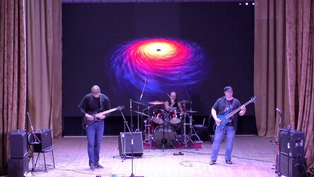 1 часть. Международный фестиваль"Рок в защиту животных " (выступление гр.ALIEN GARDEN г.Владимир)