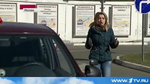 В России начинают выдавать водительские удостоверения нового образца