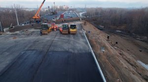 На путепроводе устанавливают ОПОРЫ КОНТАКТНОЙ СЕТИ ТРОЛЛЕЙБУСА "Фрунзенский-2" в Самаре 1 ноября