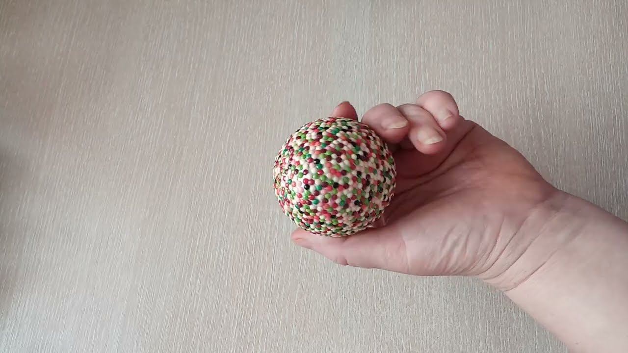 Как оклеить деревянное яйцо стразами от алмазной мозаики