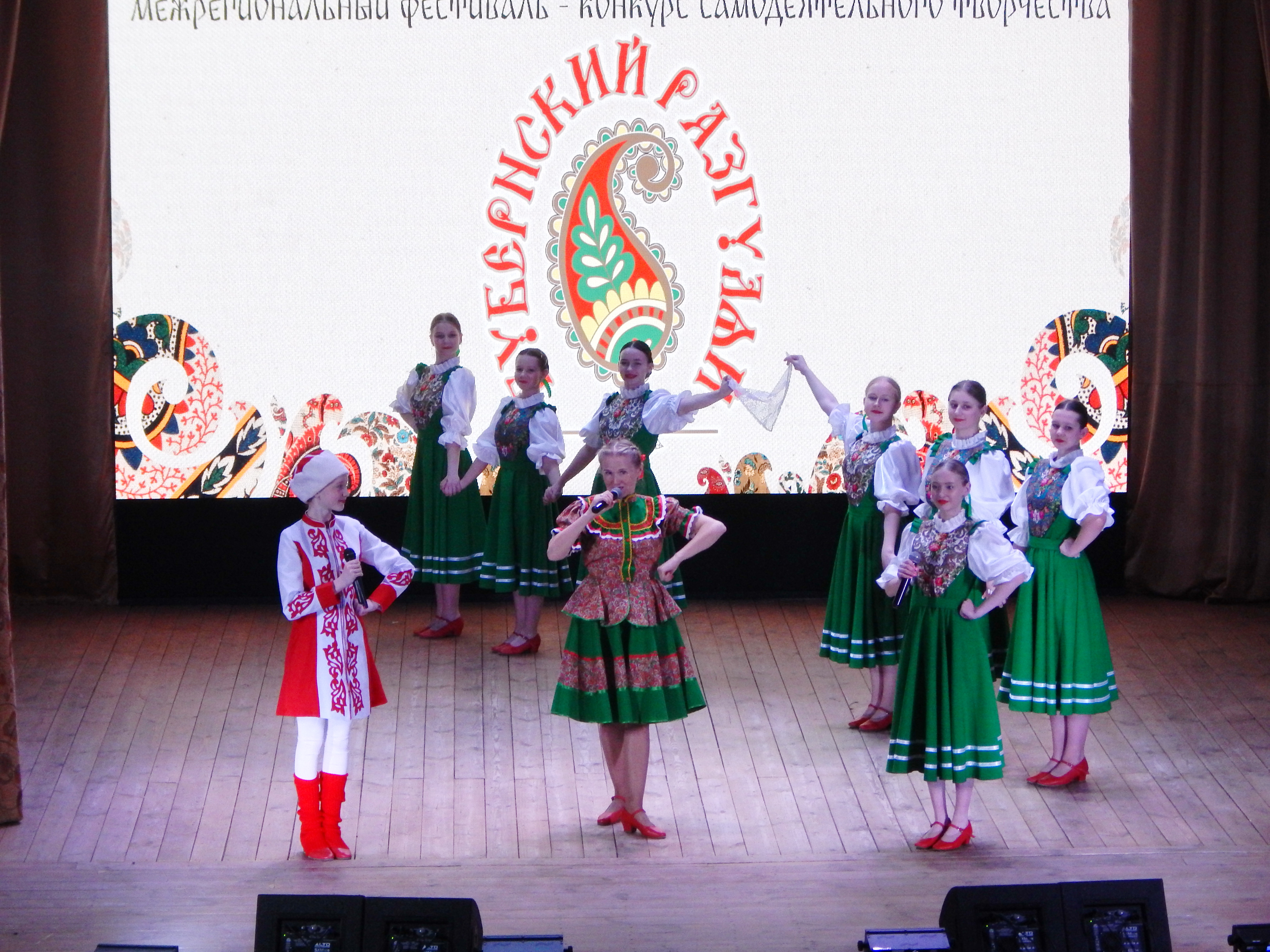 "Как у наших у ворот" т.к. "Ручеёк" рук. Лапушкина Е.В.