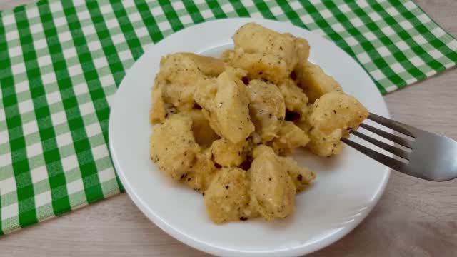 Простой и вкусный рецепт жаренного филе курицы