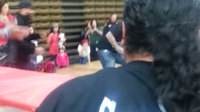 SLAP OFF CONTEST GONE RIGHT - YouTube — смотреть онлайн видео, бесплатно!