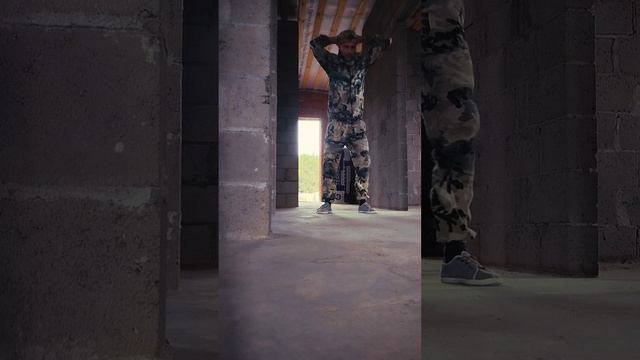 день 40
35 отжиманий 
35 приседаний