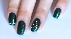 Простой маникюр "Елочка" дотсом + Обзор лака для ногтей Masura 904-93 | Winter Polka Dot Nails
