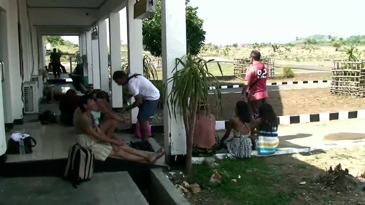 Аэропорт Лабуан Баджо (Labuan Bajo), Флорес, Индонезия