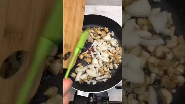 Лучшие блюда в духовке. Сочные грибы шампиньоны #грибы #шампиньоны #рецепт #духовка #мужскаякухня