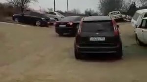 Что там, Вань, стучит?