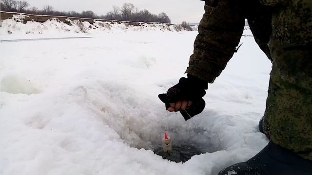 Хапуги ловят дуплетом.
