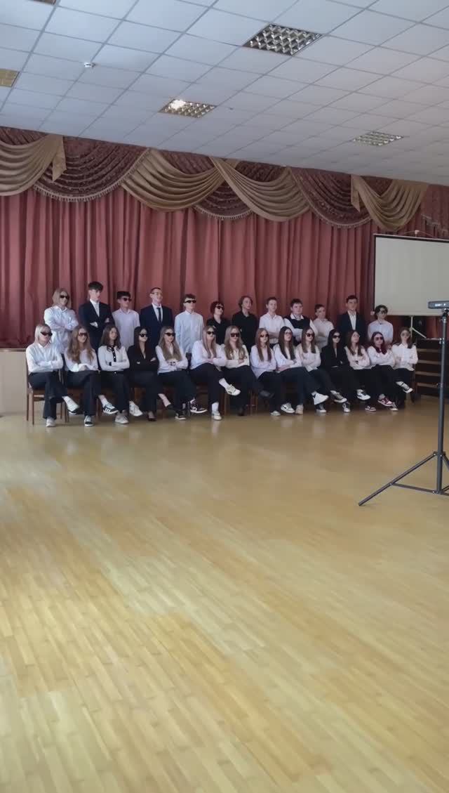 Школьные фотосессии на выпускной альбом перестали быть скучными и однообразными ⚡️❤️