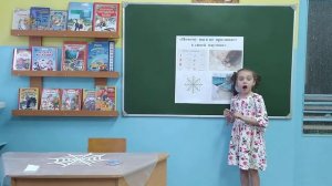 Почему паук не прилипает к паутине