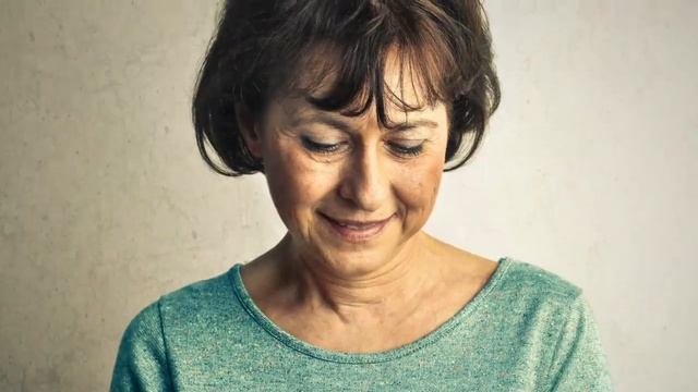 Женщина оставила на 3 часа пожилую свекровь в салоне красоты. Результат шокировал. История из жизни