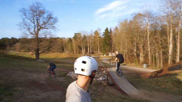 MTB DIRT JUMP SESSION (w/MARTIN SÖDERSTRÖM, MAX FREDRIKSSON & ANTON ...