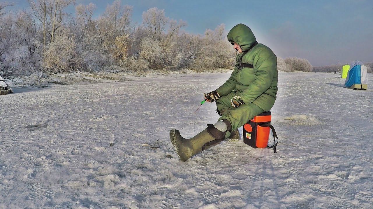 На РЫБАЛКУ В МОРОЗ. Ловля на БЕЗМОТЫЛКУ .