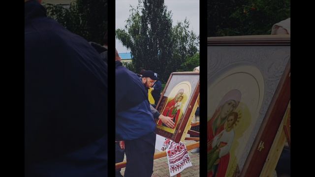 Крестный ход на праздник Происхождения Честных Древ Животворящего Креста Господня