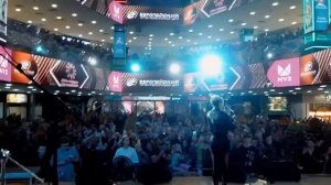 Влог, в котором я купила петуха за 50.000, записала трек и убрала у свиней. Юля Гаврилина