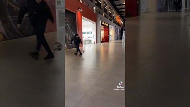 82ec5cba0c8a81fc3178fa1fa849aaa9.mp4