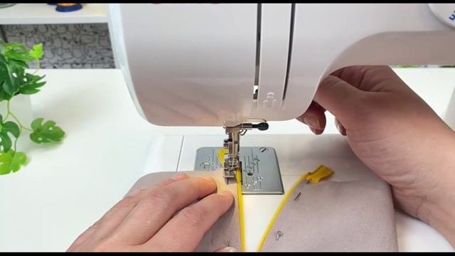 ELNA 1241OK. Вшивание молнии