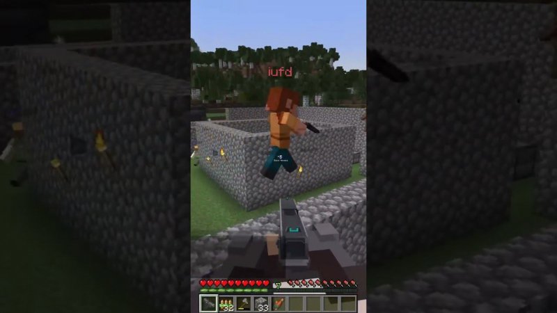 напали на базу с огнестрелом #100дней #зомбиапокалипсис #minecraft #майнкрафт #shorts