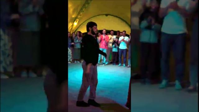 Парень и девушка классно Танцуют? Лезгинка