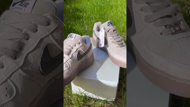 Кроссовки женские Nike Air Force 1