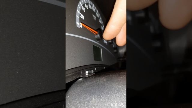 ПроМашинку.Лада Калина.Зависает стрелка спидометра.Фильм18 .mp4