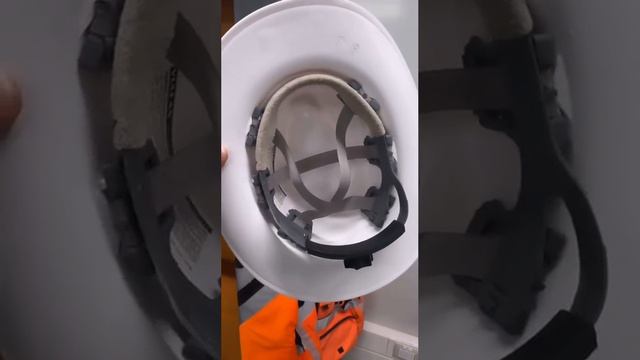Строитель с дикого запада