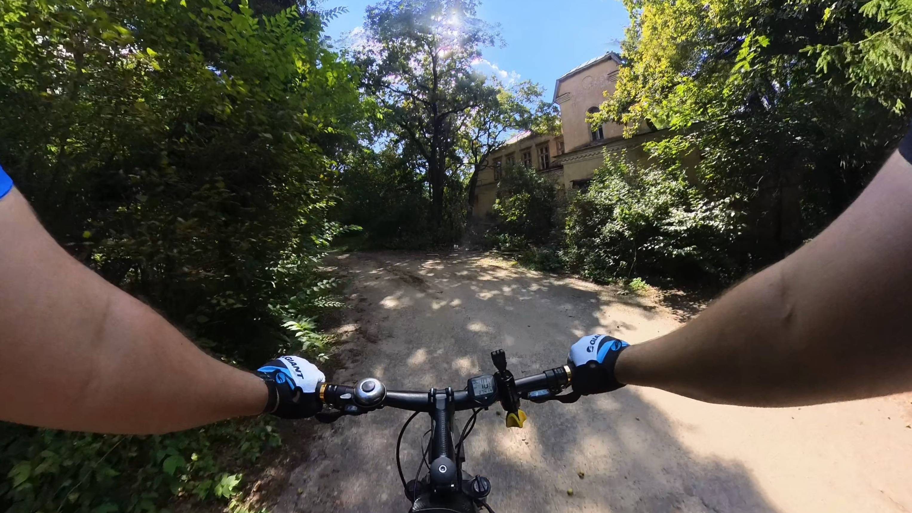 Велопокатушка №104. К Лесной школе в Active HDR