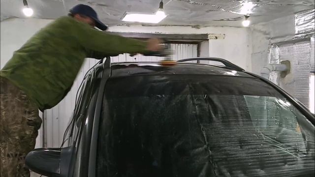 Полировка крыши и лобового стекла,чернение шин на Опель Зафира А.