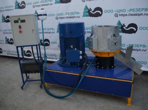 Гранулирование кедровых опилок. Гранулятор ГУ-15.