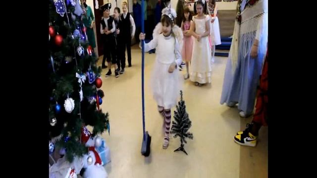 Игра "Полёт на метле"