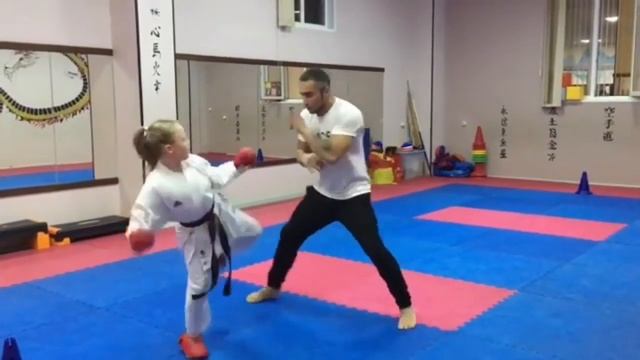 работа с девочкой.mp4