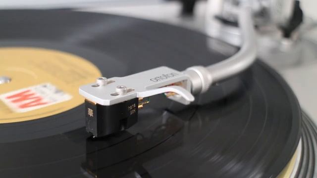 Carpenters - (They Long To Be) Close To You (1970 Vinyl LP) - Technics 1200G  Hana MH.mp4