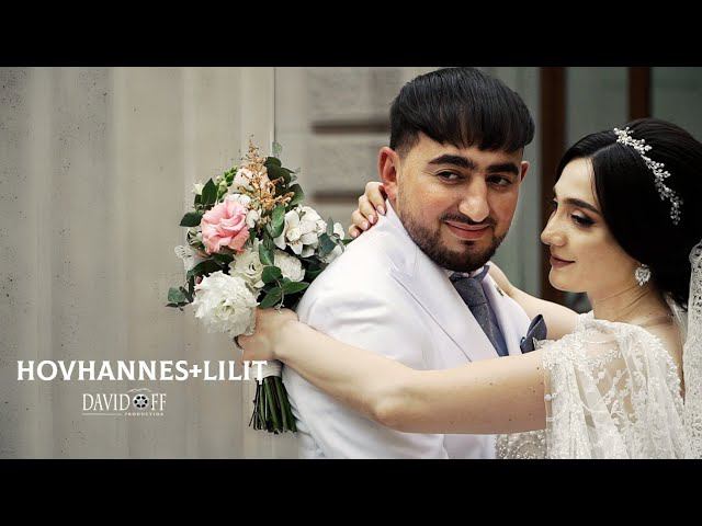 Hovo+Lillt harsaniq