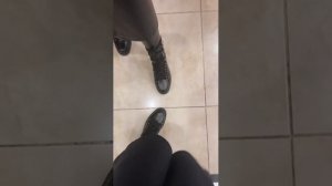 Собчак и Тодоренко в одинаковых сапогах